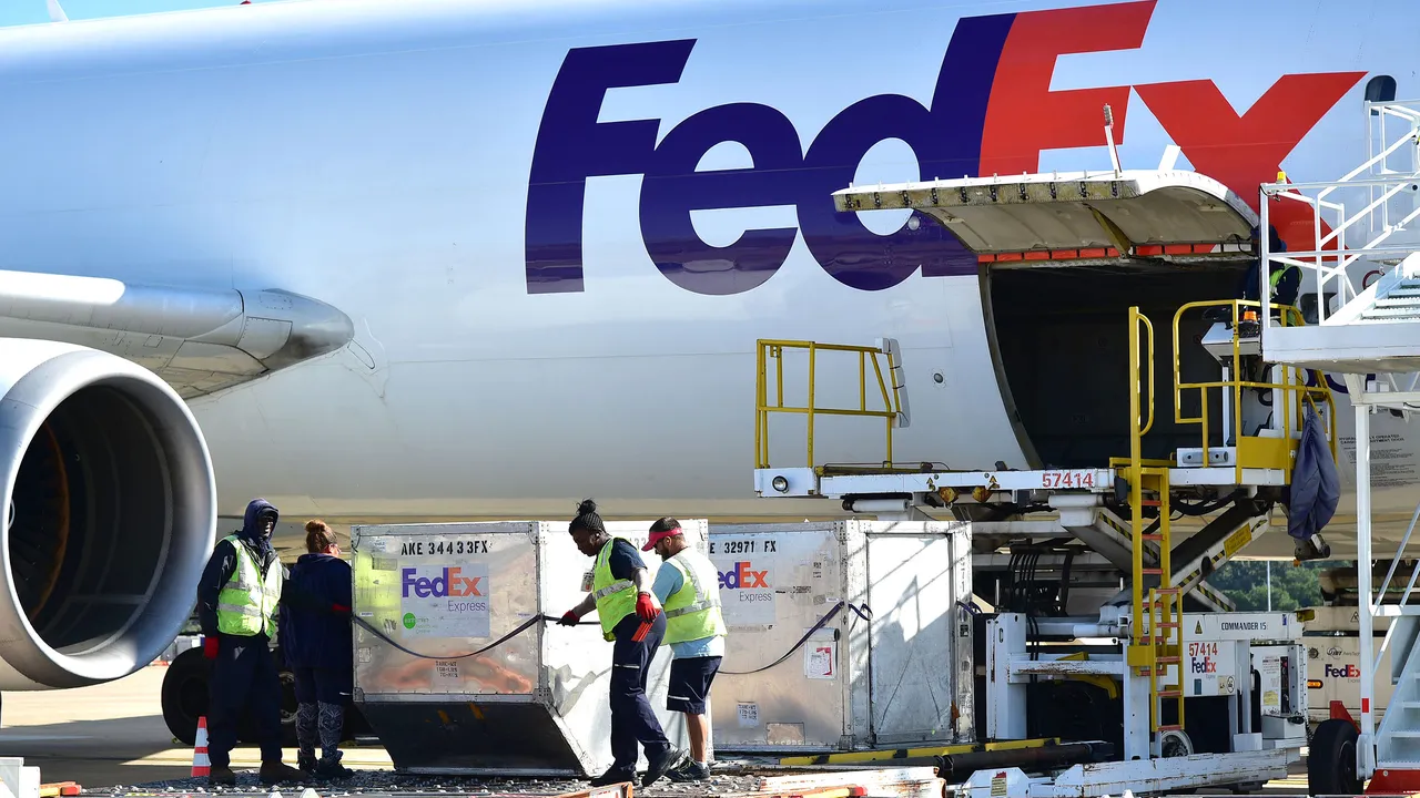 Does FedEx Charge For Labels Thatsmycornwall Delivery